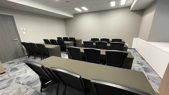 【TKPガーデンシティPREMIUM品川高輪口】ミーティングルーム3Bの写真1