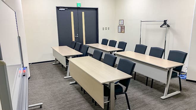 【TKPガーデンシティPREMIUM大宮】ミーティングルーム2Aの写真1