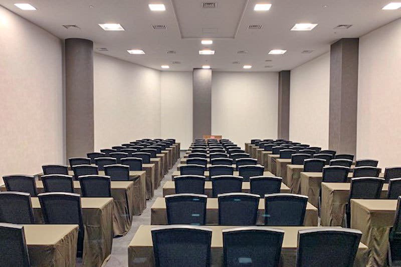 【TKPガーデンシティPREMIUM大宮】ホール2Gの写真2