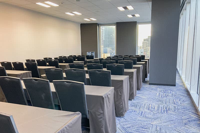 【TKPガーデンシティPREMIUM大阪梅田新道】カンファレンスルーム11Cの写真3
