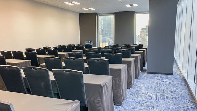 【TKPガーデンシティPREMIUM大阪梅田新道】カンファレンスルーム11Cの写真3