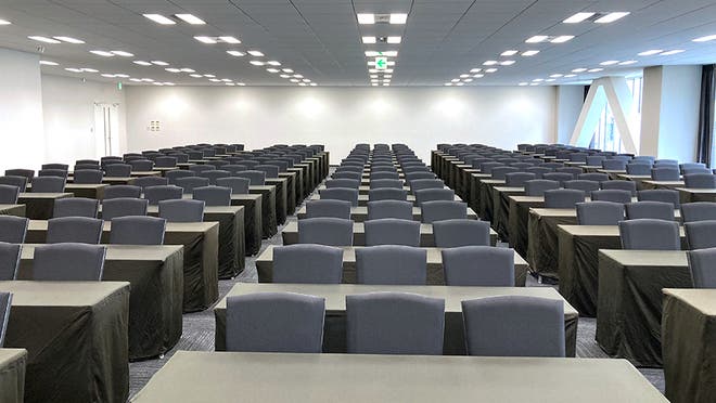 【TKPガーデンシティPREMIUM大阪梅田新道】ホール3Aの写真3