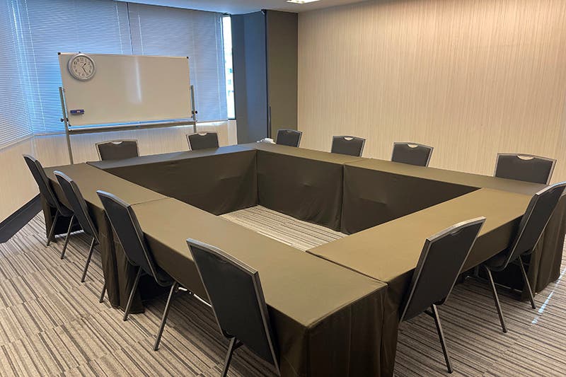 【TKP池袋カンファレンスセンター】ミーティングルーム6Dの写真3
