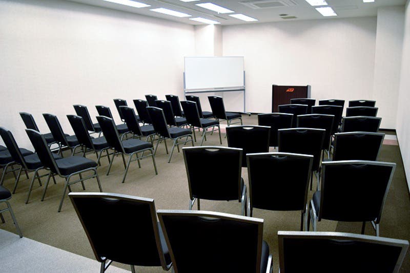 【TKPガーデンシティPREMIUM広島駅前】カンファレンスルーム5Dの写真2