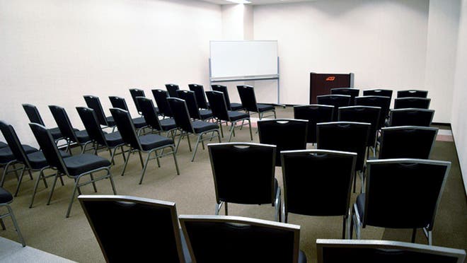 【TKPガーデンシティPREMIUM広島駅前】カンファレンスルーム5Dの写真2