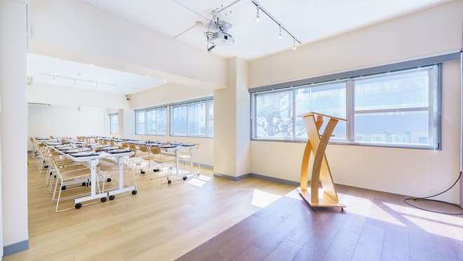 御茶ノ水駅7分✨席数76⭕️控室/飲食可/100㌅画面/ゴミ処理/会議/懇親会/歓送迎会/セミナーの写真6