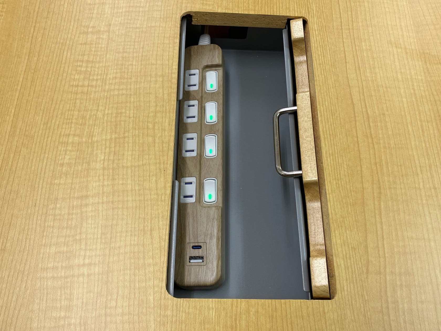 【Wise space８０6号室】レンタルスペース◆長岡駅近 /提携駐車場/Wi-Fi/モニター◆テレワーク、会議、勉強等の写真14