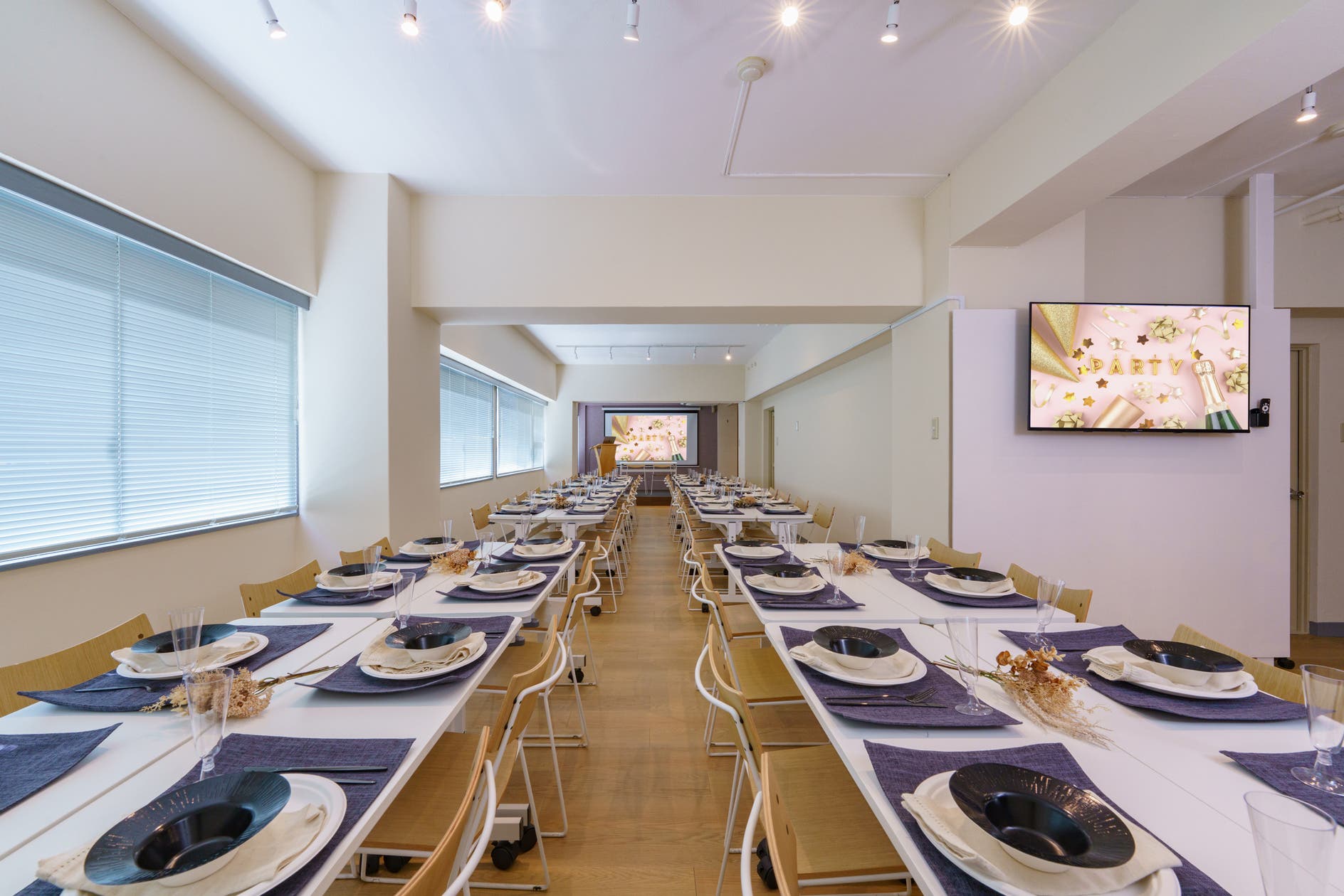 御茶ノ水駅7分✨席数76⭕️控室/飲食可/100㌅画面/ゴミ処理/会議/懇親会/歓送迎会/セミナーの写真18