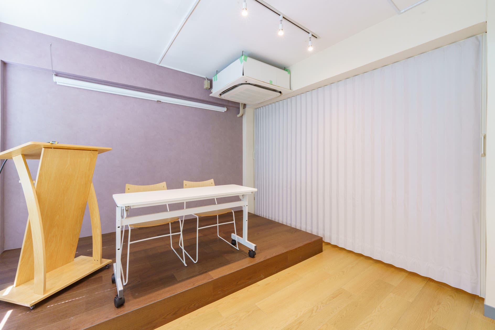 御茶ノ水駅7分✨席数76⭕️控室/飲食可/100㌅画面/ゴミ処理/会議/懇親会/歓送迎会/セミナーの写真19