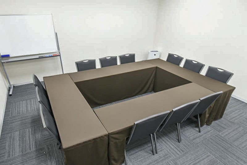 【TKPガーデンシティPREMIUM秋葉原】ミーティングルーム3Dの写真1