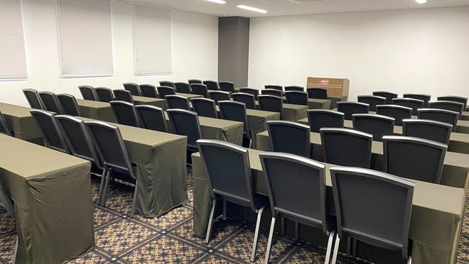 【TKPガーデンシティPREMIUM金沢駅西口】カンファレンスルーム3Eの写真1