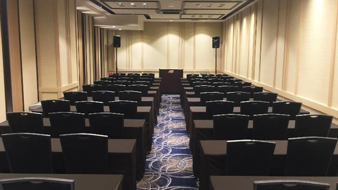 【TKPガーデンシティ京都タワーホテル】睡蓮の写真1