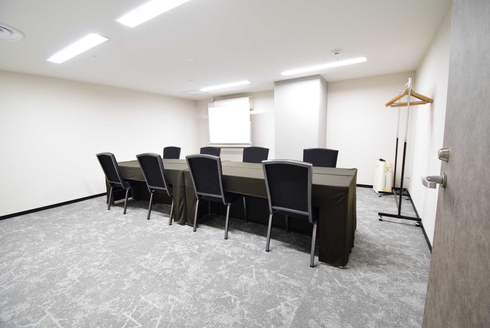 【TKPガーデンシティ京都タワーホテル】ミーティングルーム4Jの写真1