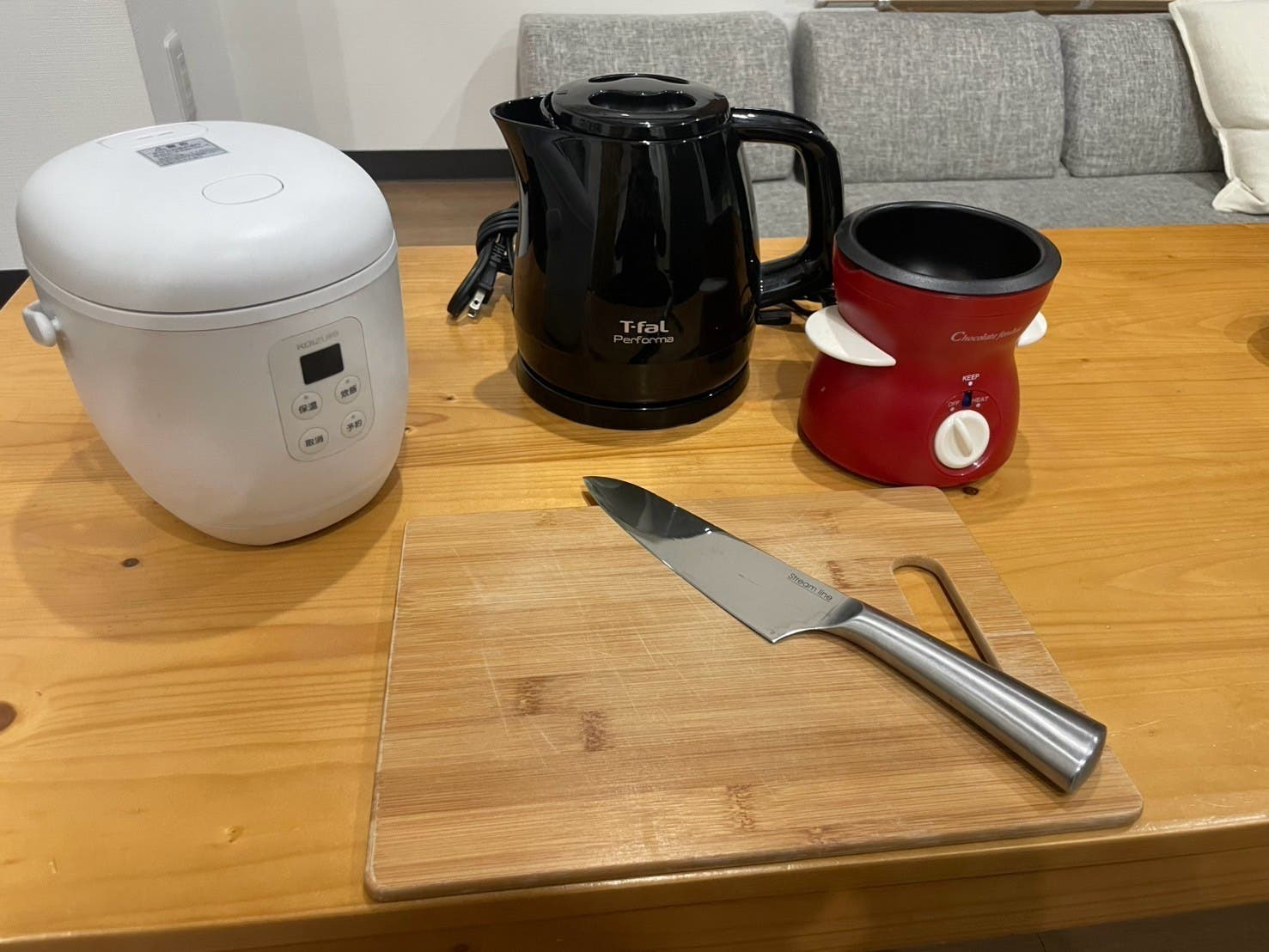 渋谷駅徒歩6分🚶‍♀️白×木目の大人おしゃれスぺース🌿女子会・推し活・誕生日会・映画鑑賞✨65型TV◎忘年会・クリスマス🎄の写真25