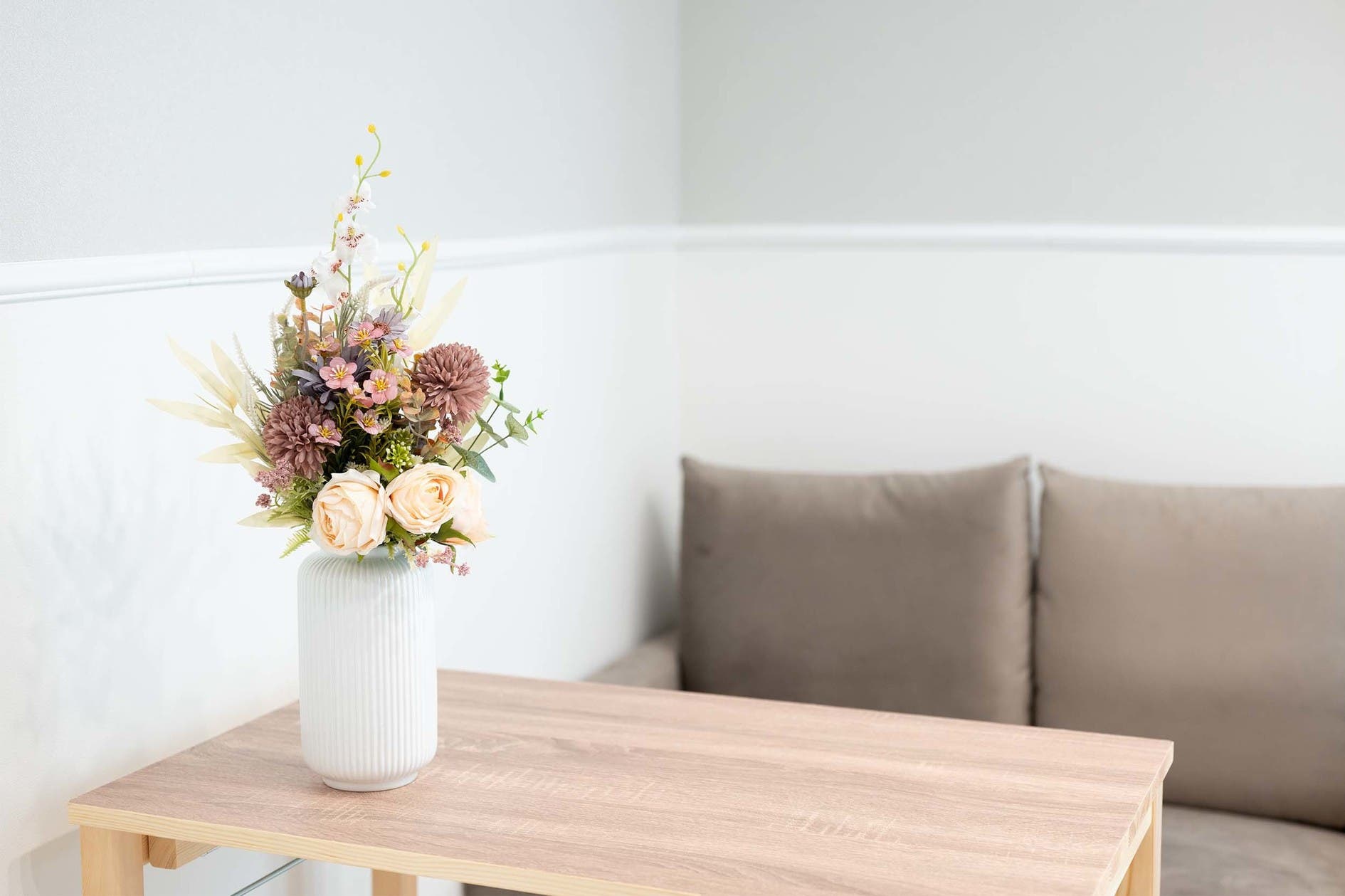 【04💐JR船橋駅北口３分すぐ/撮影スタジオ 】モール壁＆採光有・小物無料･ 配信｜ポートレート｜コスプレに最適の写真9