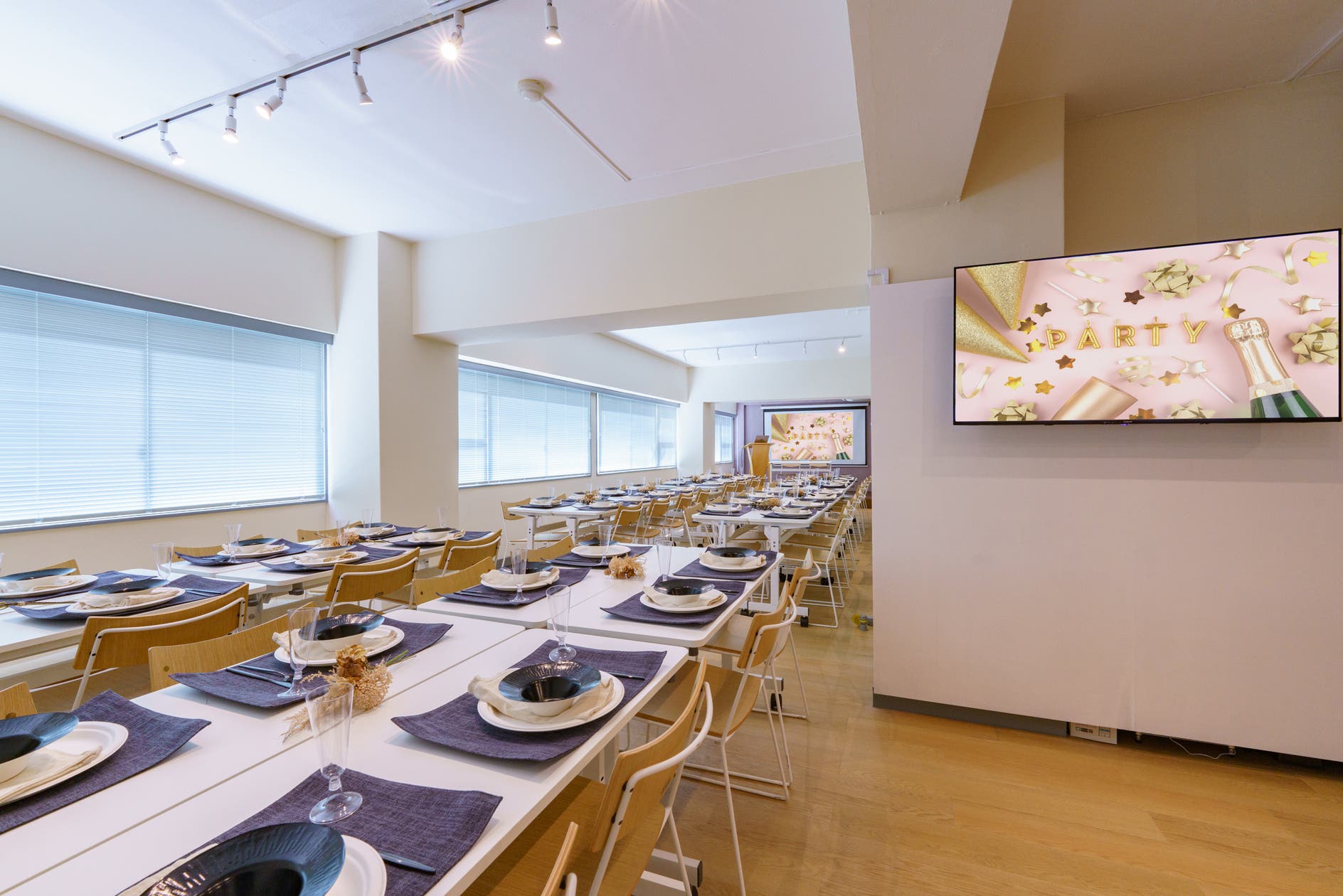 プロジェクター・スクリーンの画像1