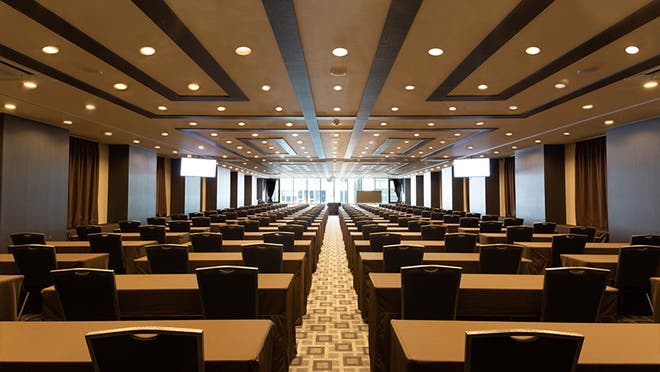 【TKPガーデンシティ博多新幹線口】プレミアムホール(PREMIUM HALL)の写真1