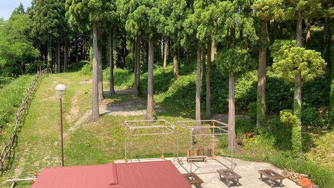 金沢市街から車で15分、深い森の中の多目的スペースの写真13