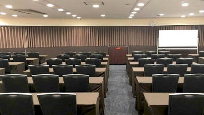 【TKPガーデンシティ大阪梅田】カンファレンスルーム13Aの写真1