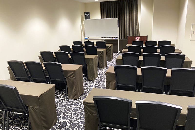 【TKPガーデンシティ広島駅前大橋】カンファレンスルーム6Eの写真1