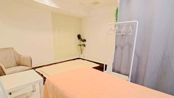 セラピスト必見【葛西駅3分】完全な個室貸切サロン/本格マットレス常設でタイマッサージも可能/エステや整体のベッド完備の写真4