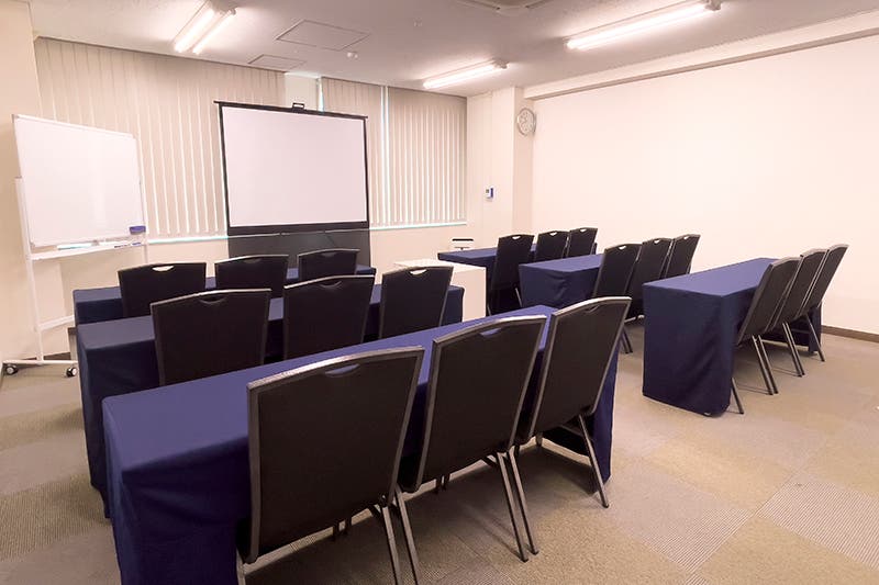 【TKP仙台西口ビジネスセンター】ミーティングルーム2Cの写真1