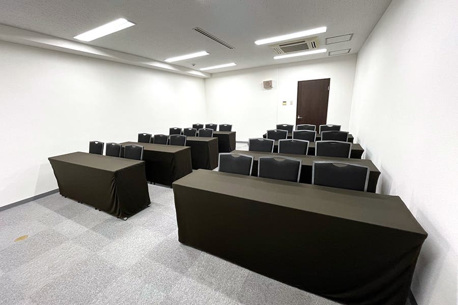 【TKP千葉駅東口ビジネスセンター】ミーティングルーム3Dの写真1