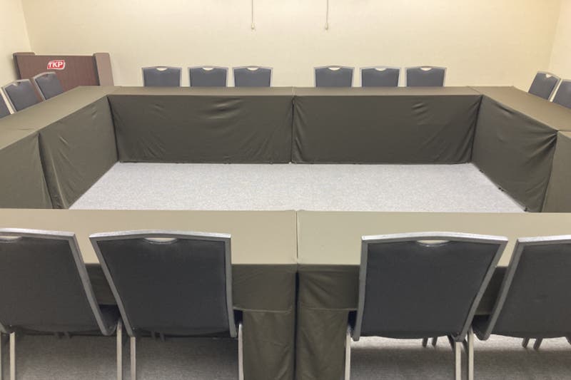 【TKP名古屋伏見ビジネスセンター】会議室6Bの写真1
