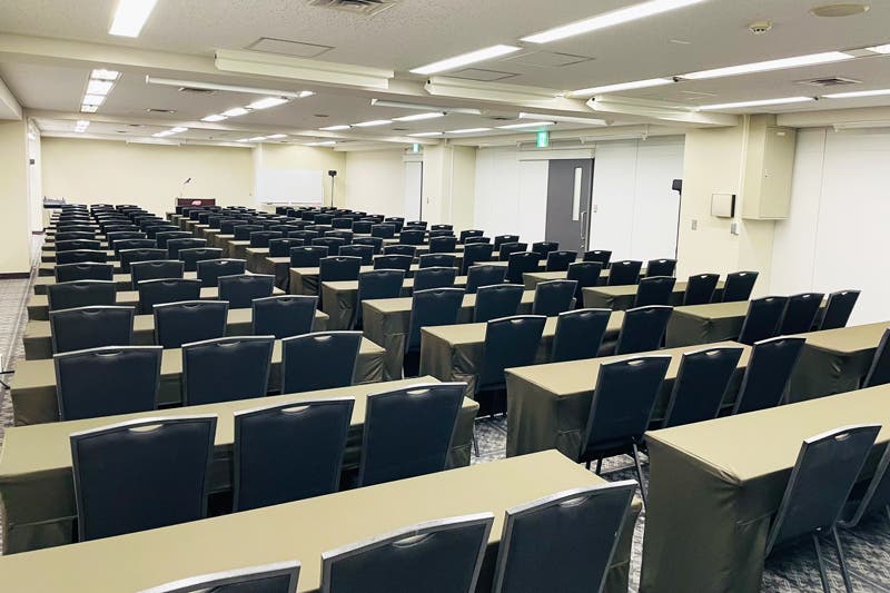 【TKP名鉄名古屋駅カンファレンスセンター】ホール9Tの写真1