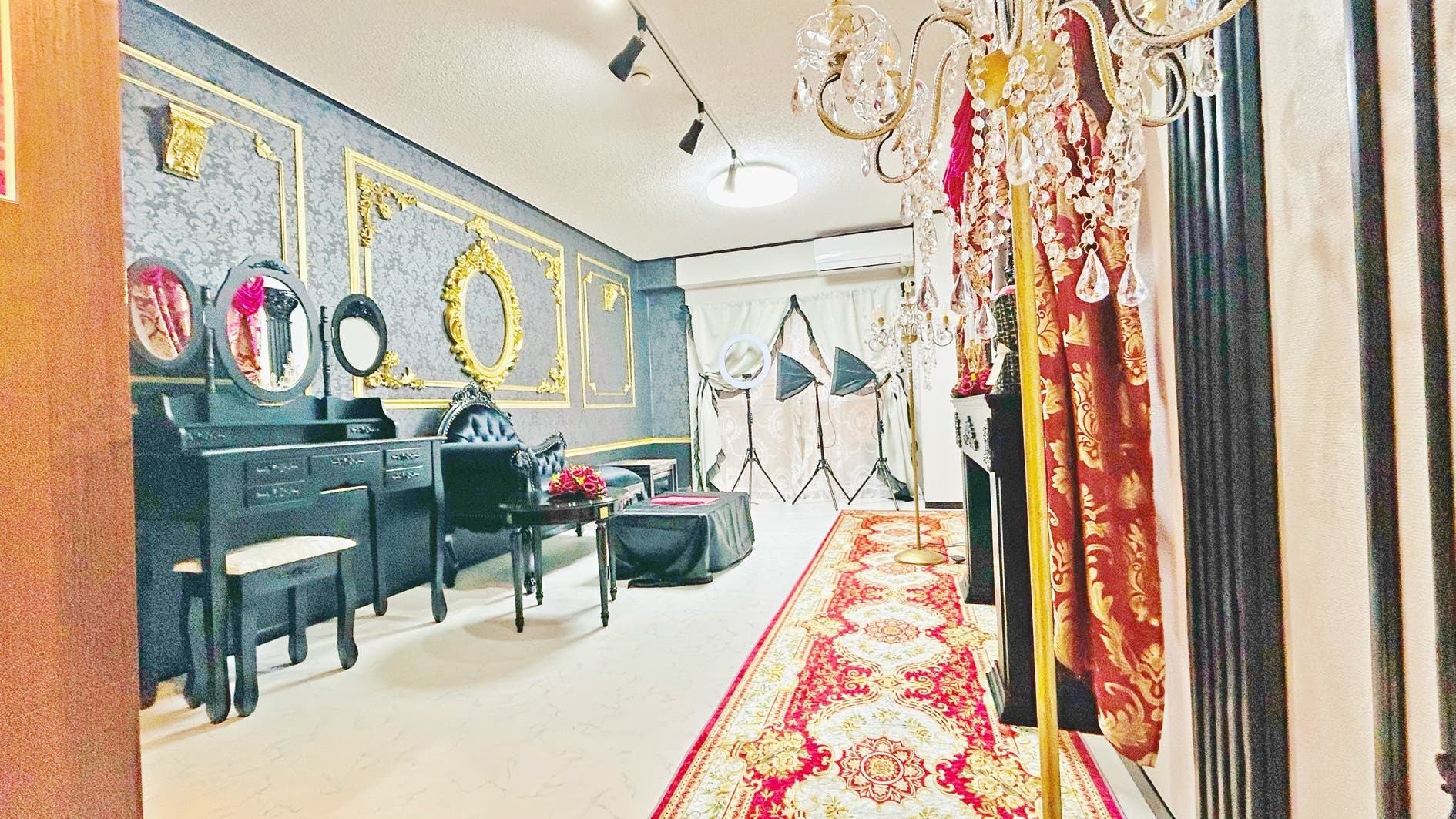 【2026年1月15日開店!！】博多／💜黒×ゴシック×姫系撮影スタジオ💜／推し活／生誕祭／コスプレ／モデル撮影／商用の写真15