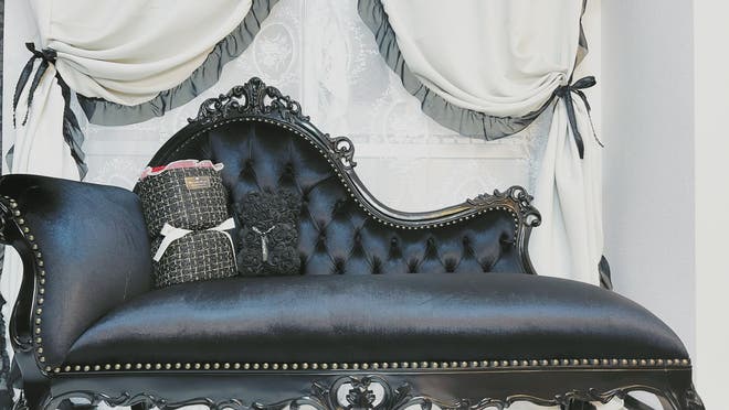 【移転のため2025年11月30日まで!!】天神・大名/💜黒×ゴシック×姫系撮影スタジオ💜/推し活/生誕祭/コスプレの写真3