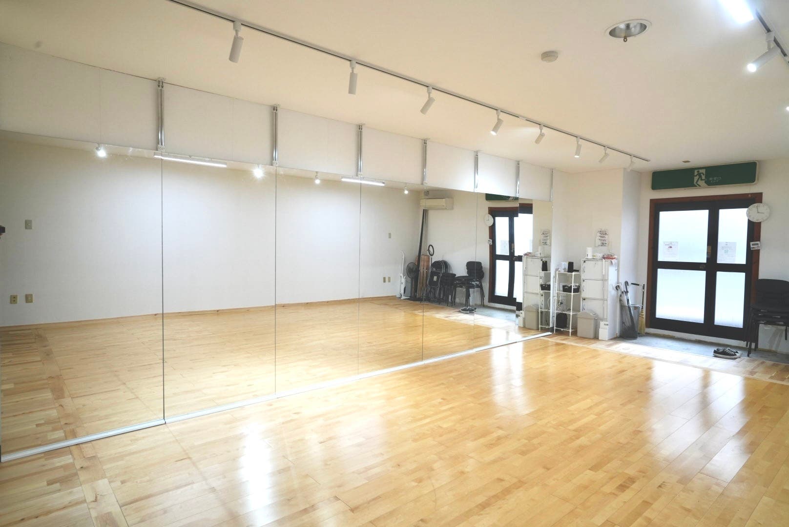 【🚗リピーター様駐車場】【呉服町電停/熊本駅圏内】市内最大級６m３０ｃｍ全身鏡と無垢材フローリング【R7.3リニューアル！】の写真10