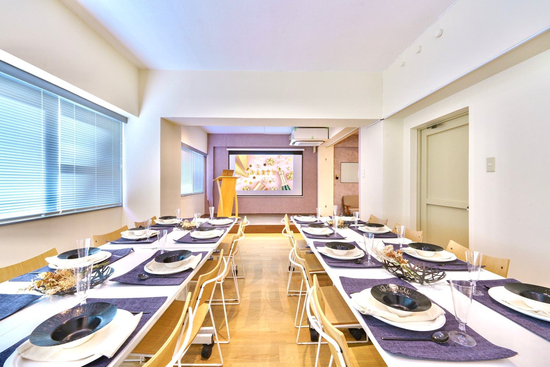 御茶ノ水駅7分✨席数76⭕️控室/飲食可/100㌅画面/ゴミ処理/会議/懇親会/歓送迎会/セミナーの写真8