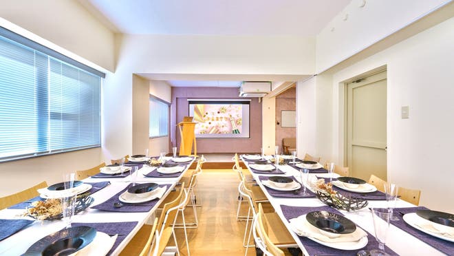 御茶ノ水駅7分✨席数76⭕️控室/飲食可/100㌅画面/ゴミ処理/会議/懇親会/歓送迎会/セミナーの写真8