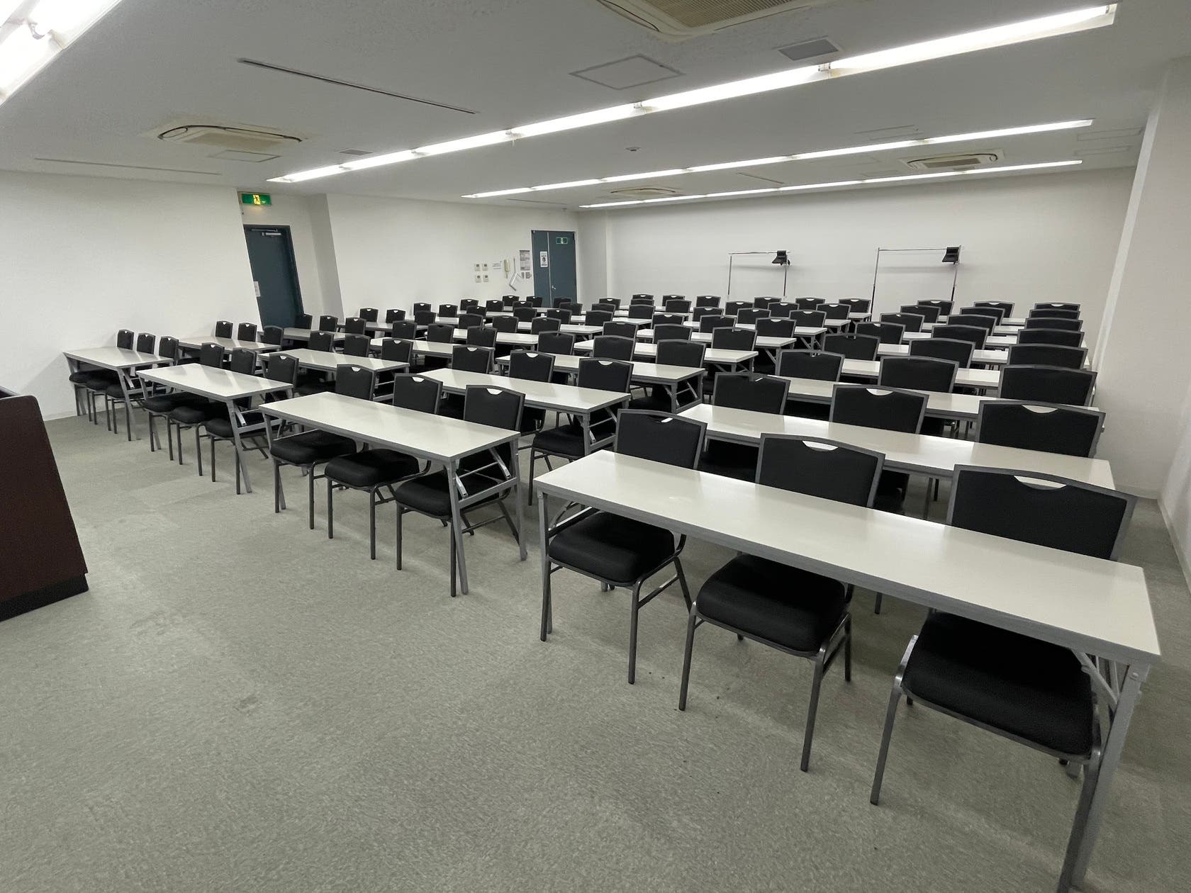 【TKP神田ビジネスセンター】カンファレンスルーム604の写真1