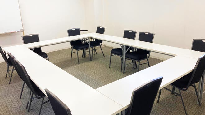 【TKP神田ビジネスセンター】ミーティングルーム803の写真1