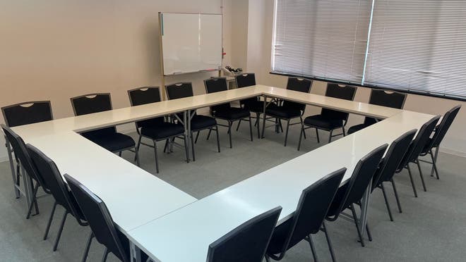 【TKP神田ビジネスセンター】ミーティングルーム805の写真1