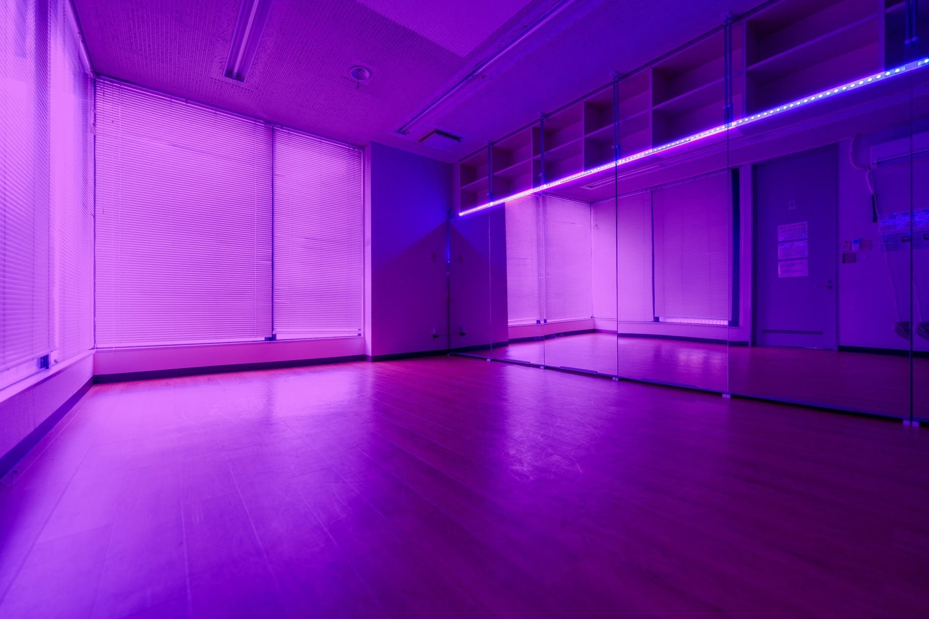 ⭐️少人数にオススメ/久留米市最安値級の価格です⭐️♦︎西鉄久留米駅徒歩1分♦︎ダンスができるレンタルスタジオ【24時間営業】の写真9