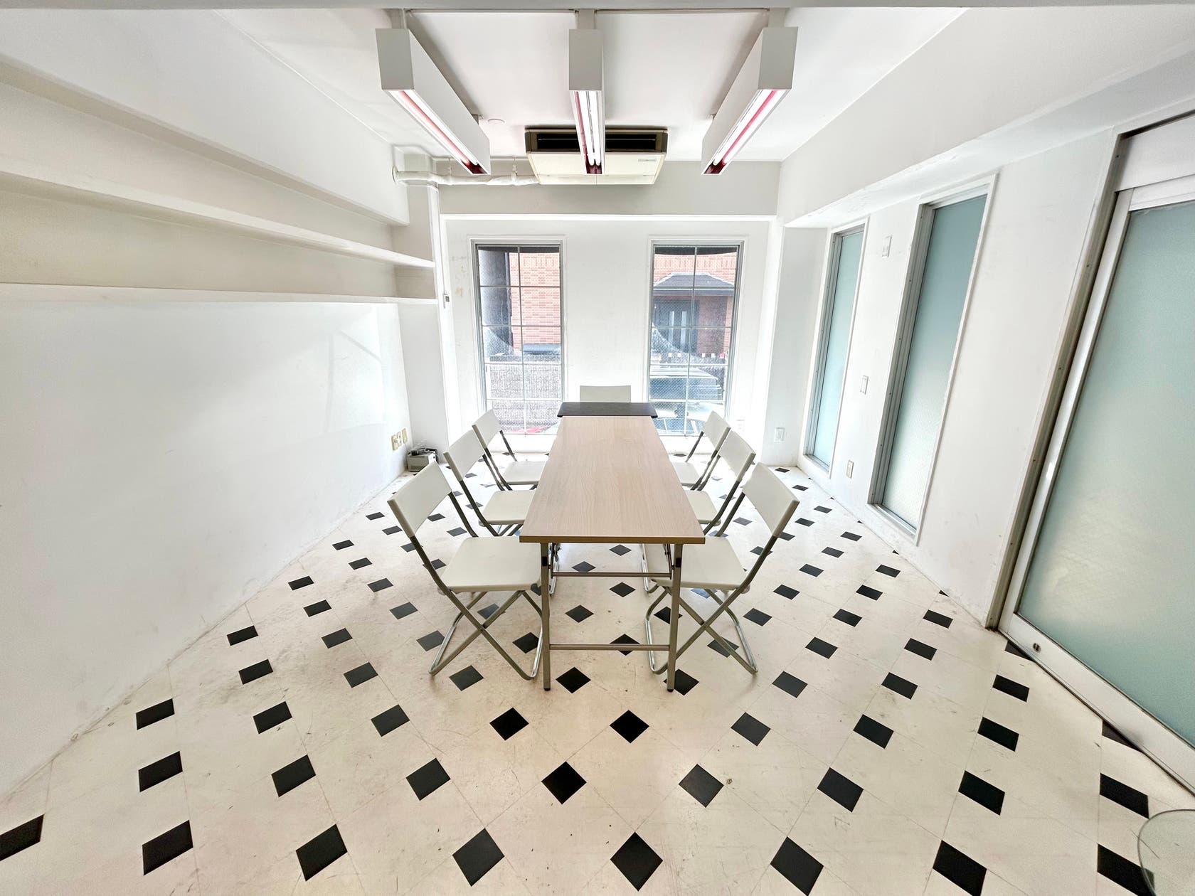 カフェスペースで仕事をしてみませんか？ 自分のペースでコーヒーを飲みながら日々の仕事も捗ること間違いなし！の写真11