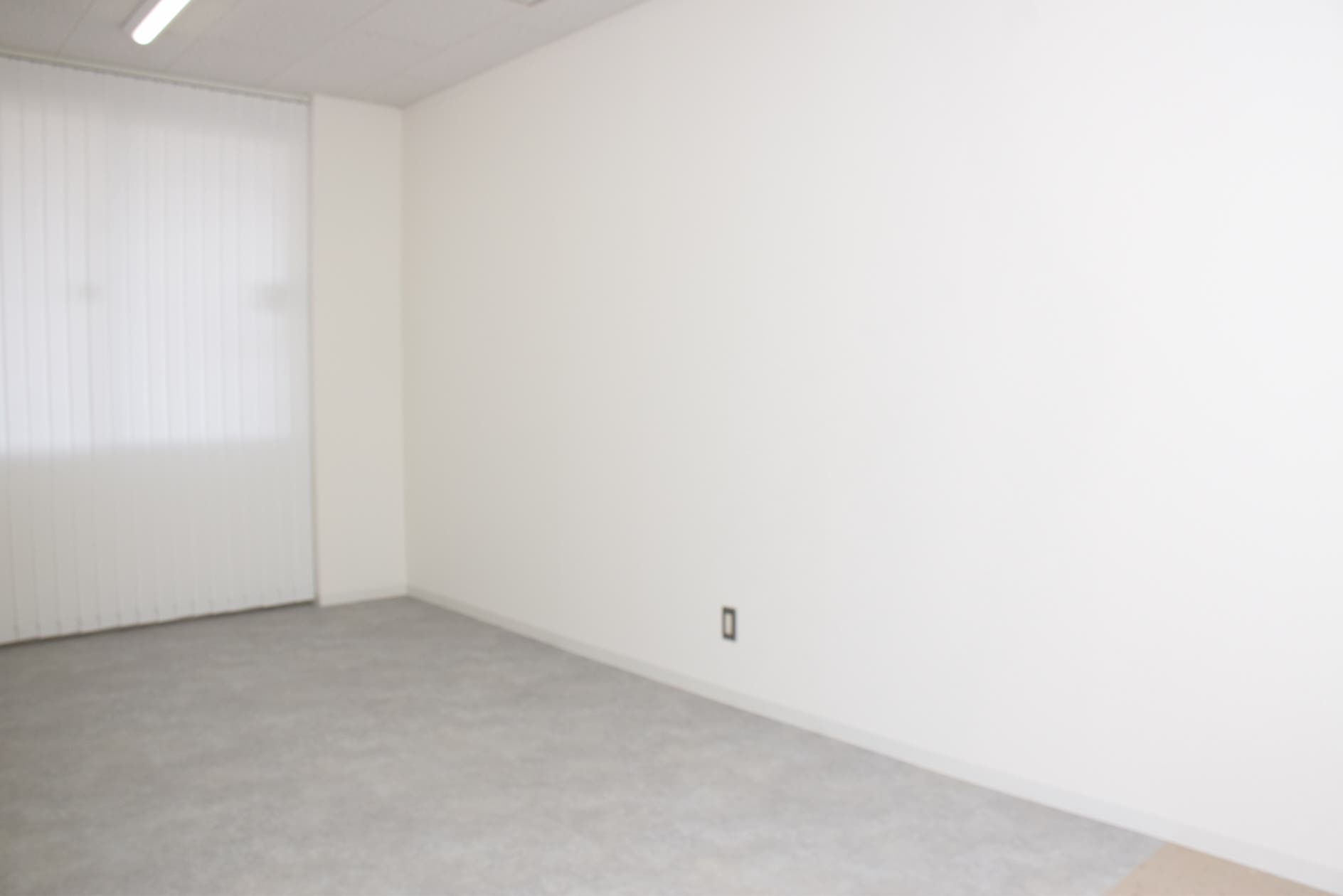 神戸長田駅から徒歩10分以内にあるシンプルな撮影スタジオの写真3