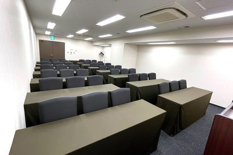 【TKP横浜駅西口カンファレンスセンター】カンファレンスルーム4の写真1
