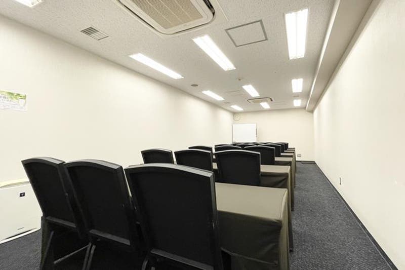 【TKP横浜駅西口カンファレンスセンター】ミーティングルーム1の写真1