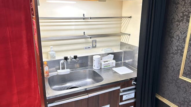 【移転のため2025年11月30日まで!!】天神・大名/💜黒×ゴシック×姫系撮影スタジオ💜/推し活/生誕祭/コスプレの写真19