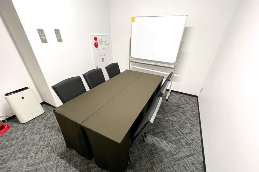 【TKP東京駅カンファレンスセンター】ミーティングルーム1Cの写真1