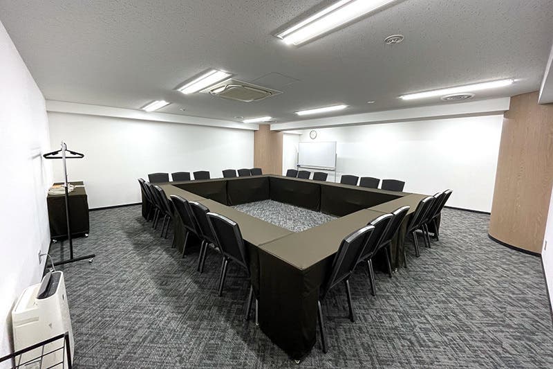 【TKP東京駅カンファレンスセンター】ミーティングルーム2Eの写真1