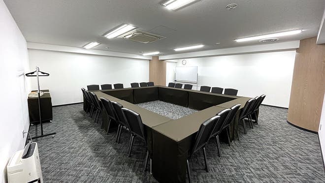 【TKP東京駅カンファレンスセンター】ミーティングルーム2Eの写真1