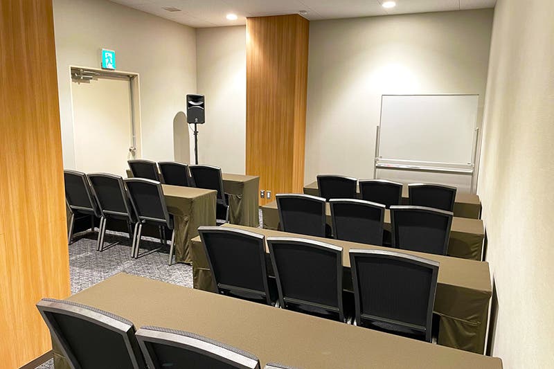 【TKP松山市駅前カンファレンスセンター】ミーティングルーム2Eの写真1