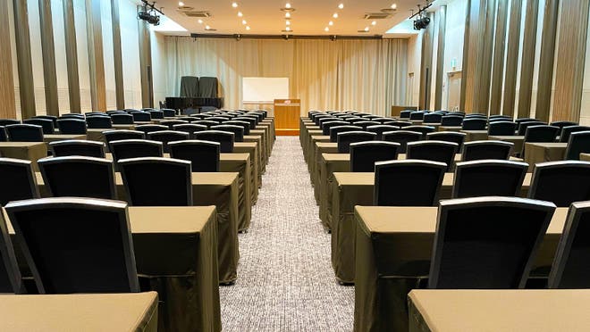 【TKP松山市駅前カンファレンスセンター】ホール5Aの写真1