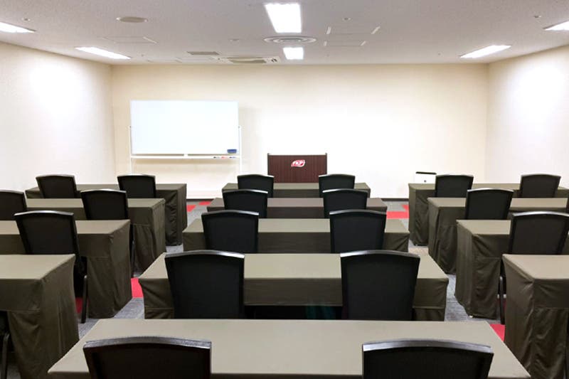 【TKP大阪淀屋橋カンファレンスセンター】カンファレンスルームBの写真1