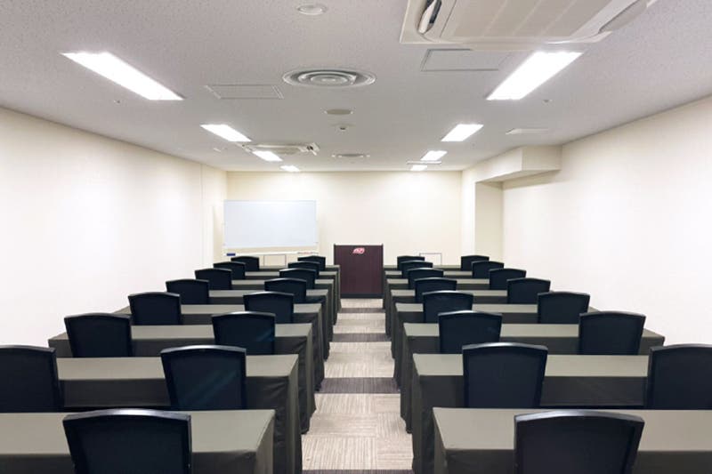 【TKP大阪淀屋橋カンファレンスセンター】カンファレンスルームCの写真1